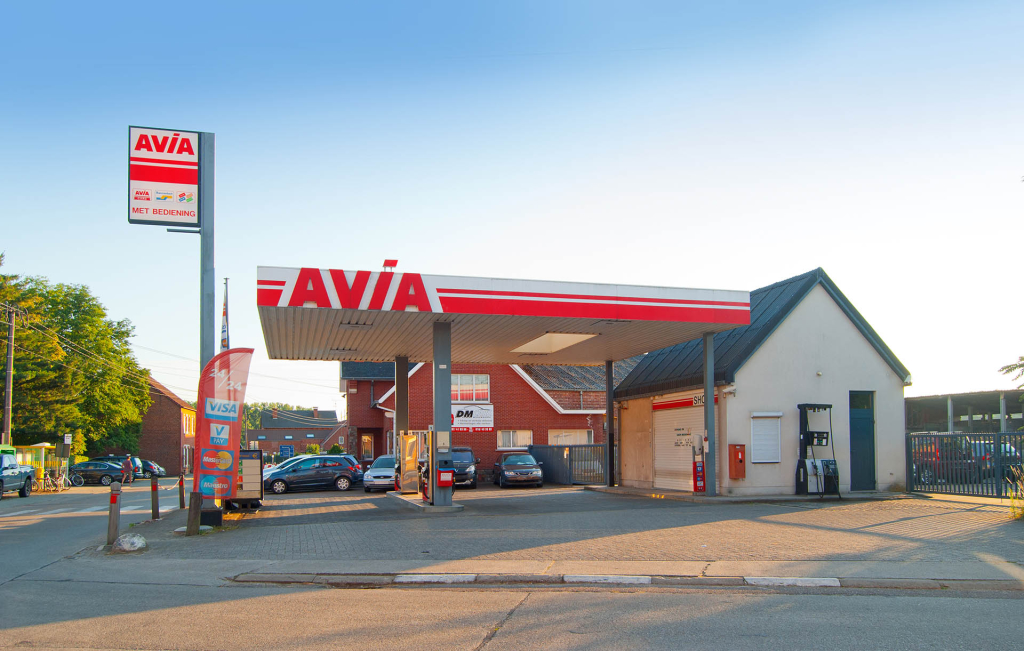 Avia – Tankstation Categorie – Bediening
